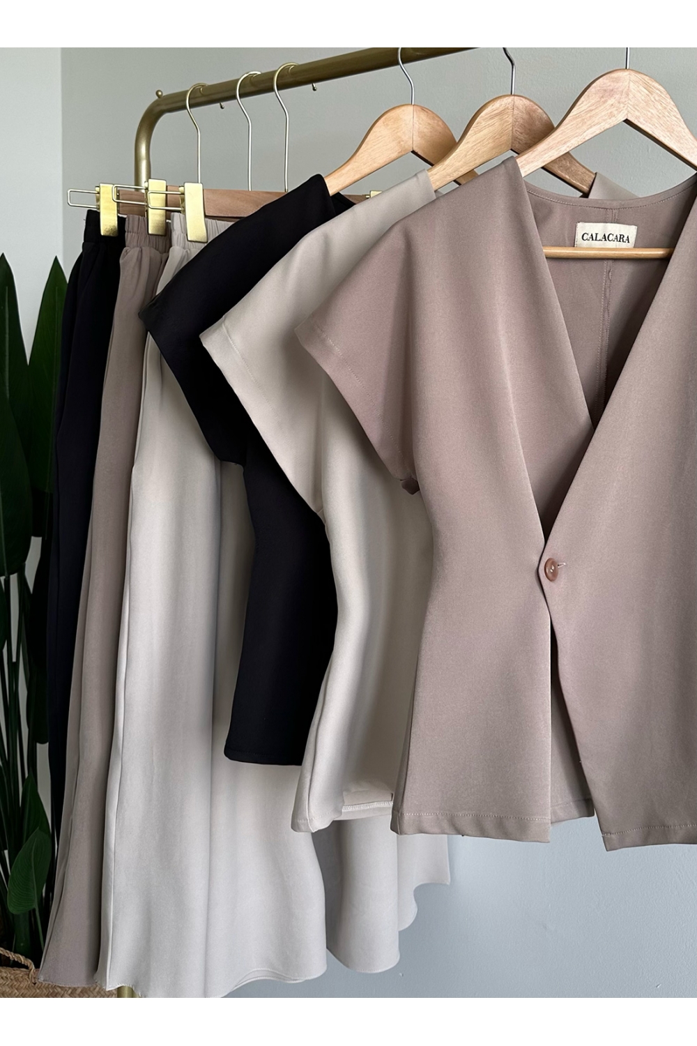 Claudia Set in Abalone